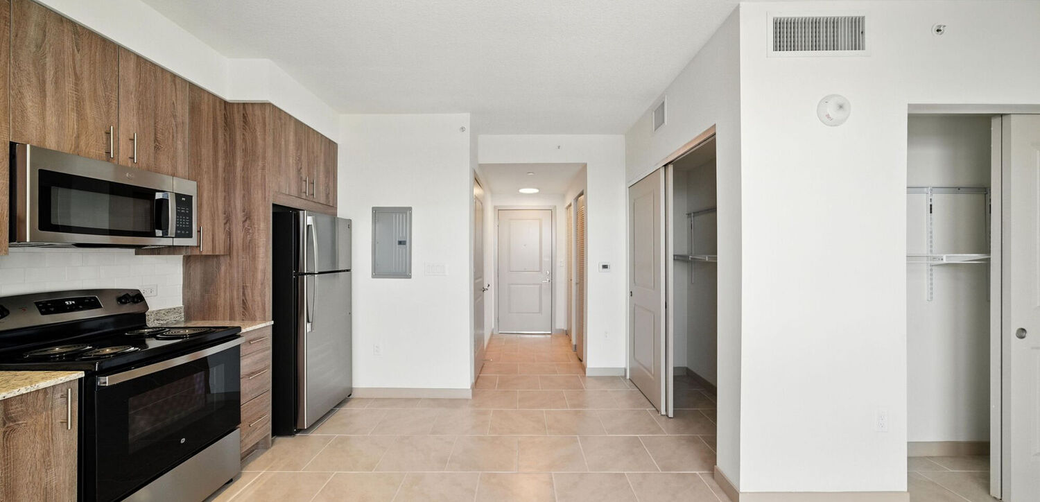 Northside Transit Village Photo Gallery | Miami, FL Apartment Pictures