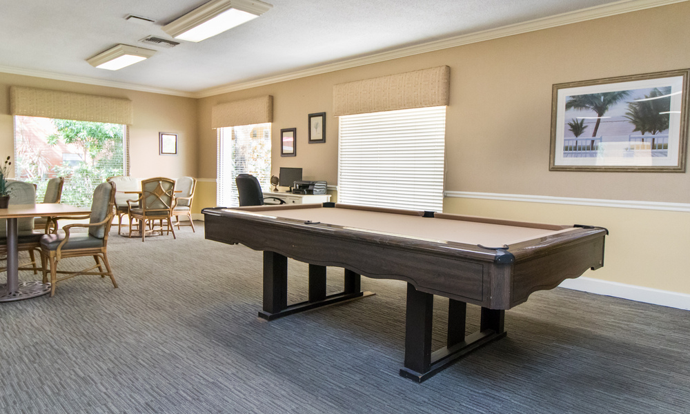 Photos of Scottish Towers II Apartments