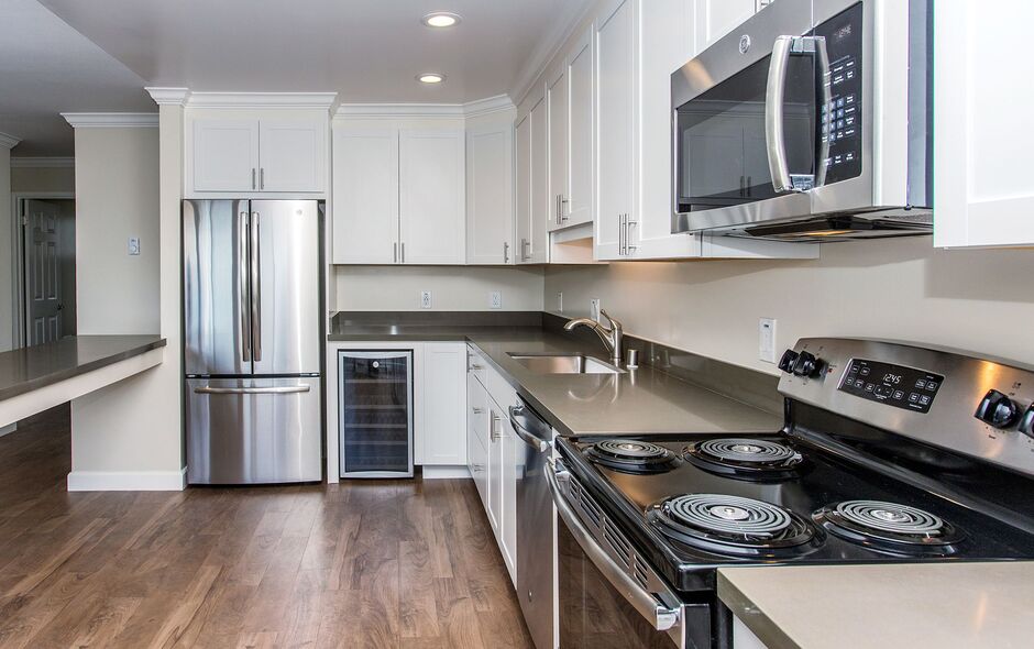 Foster City Apartments | Tranquil Living at Shadow Cove