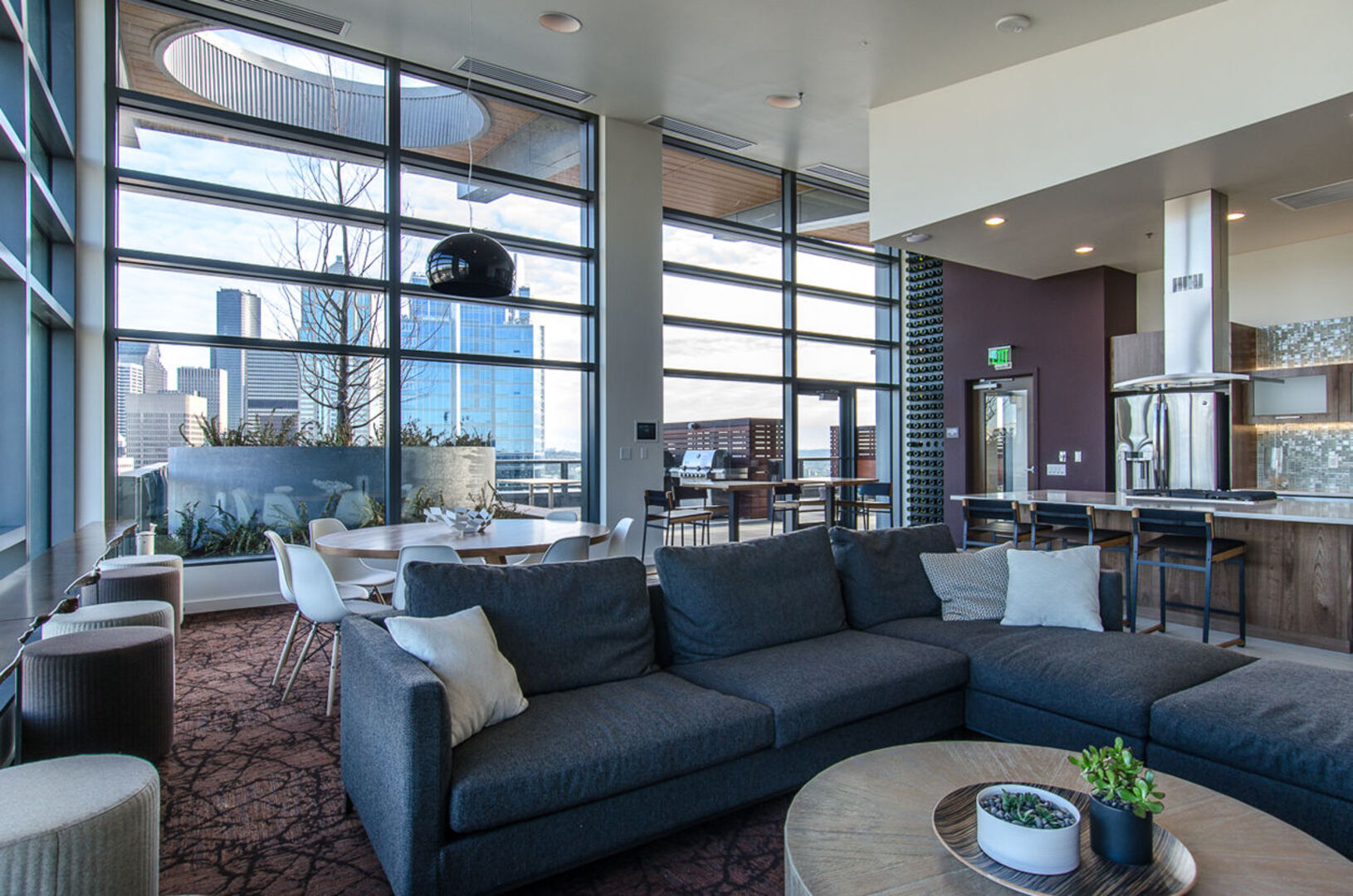 Apartments for Rent in Seattle, WA | Viktoria - Home