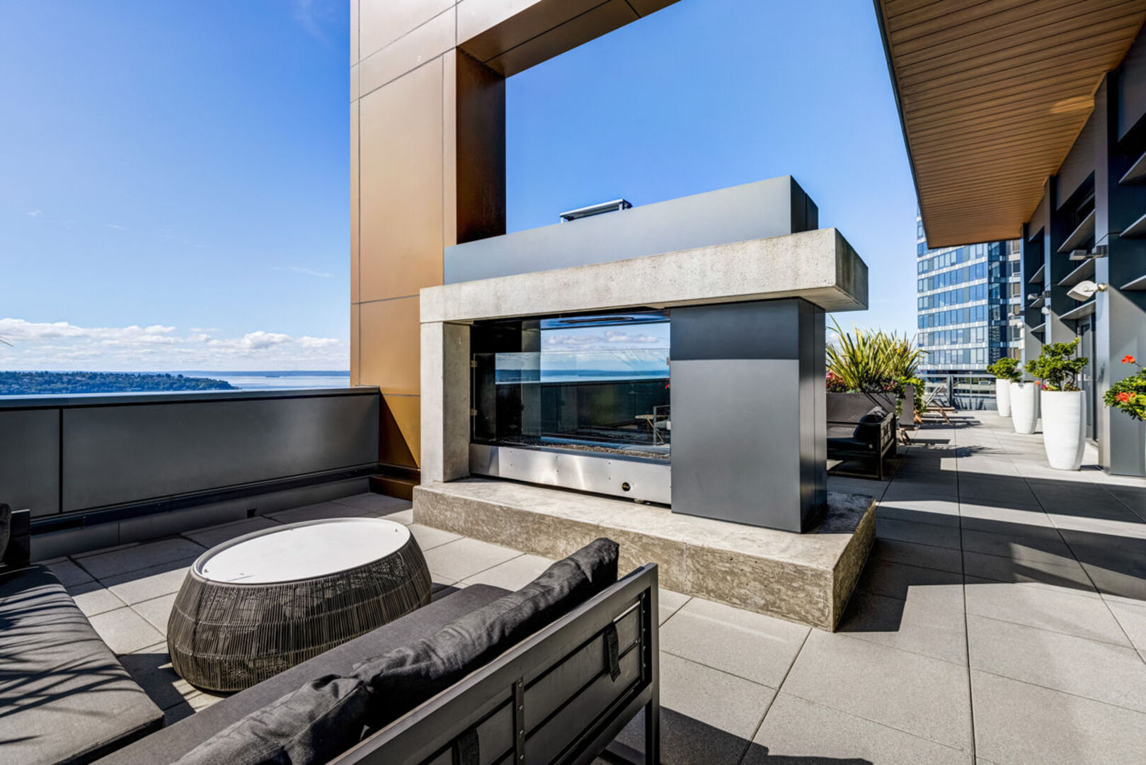 Apartments for Rent in Seattle, WA | Viktoria - Home