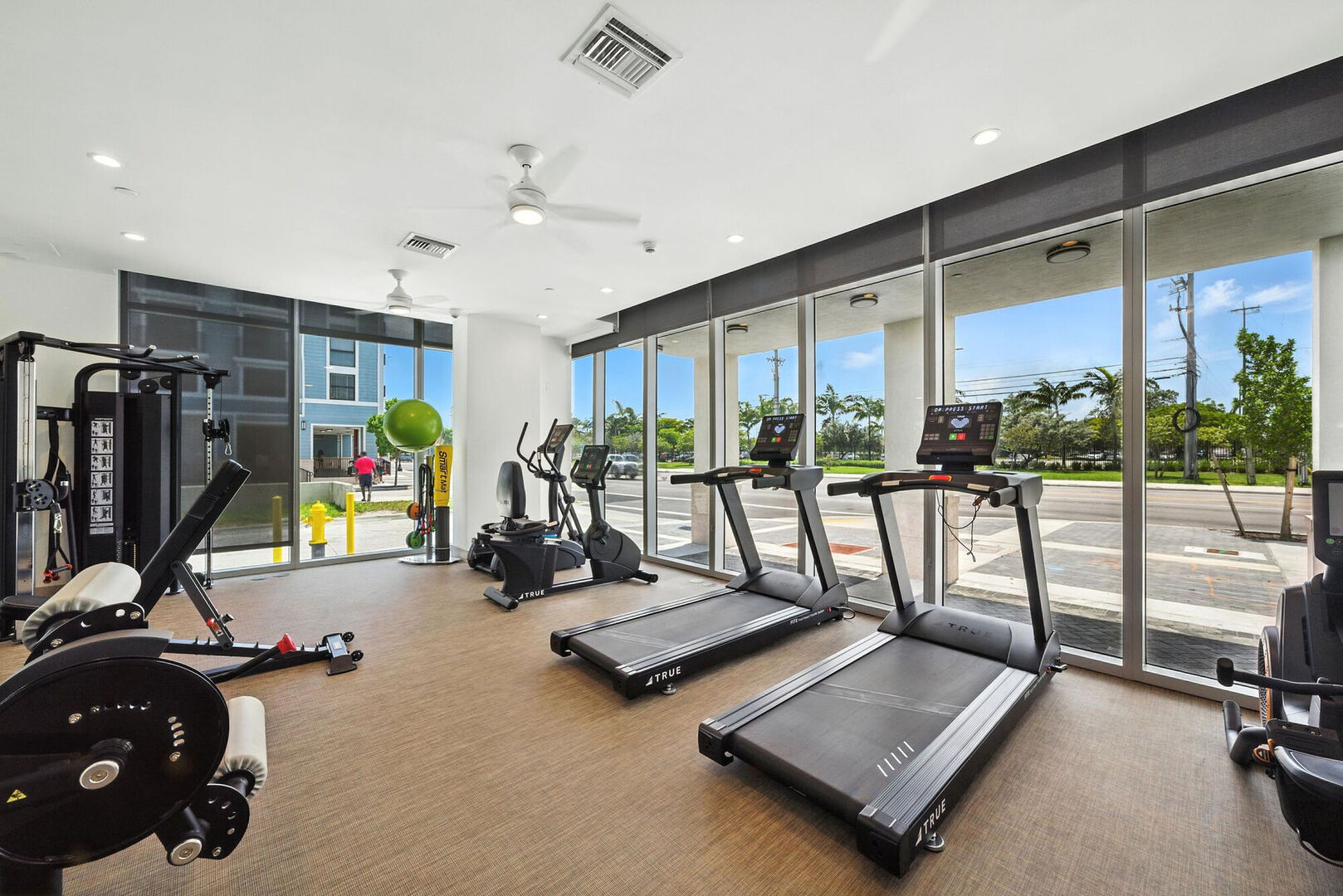 Northside Transit Village Photo Gallery | Miami, FL Apartment Pictures