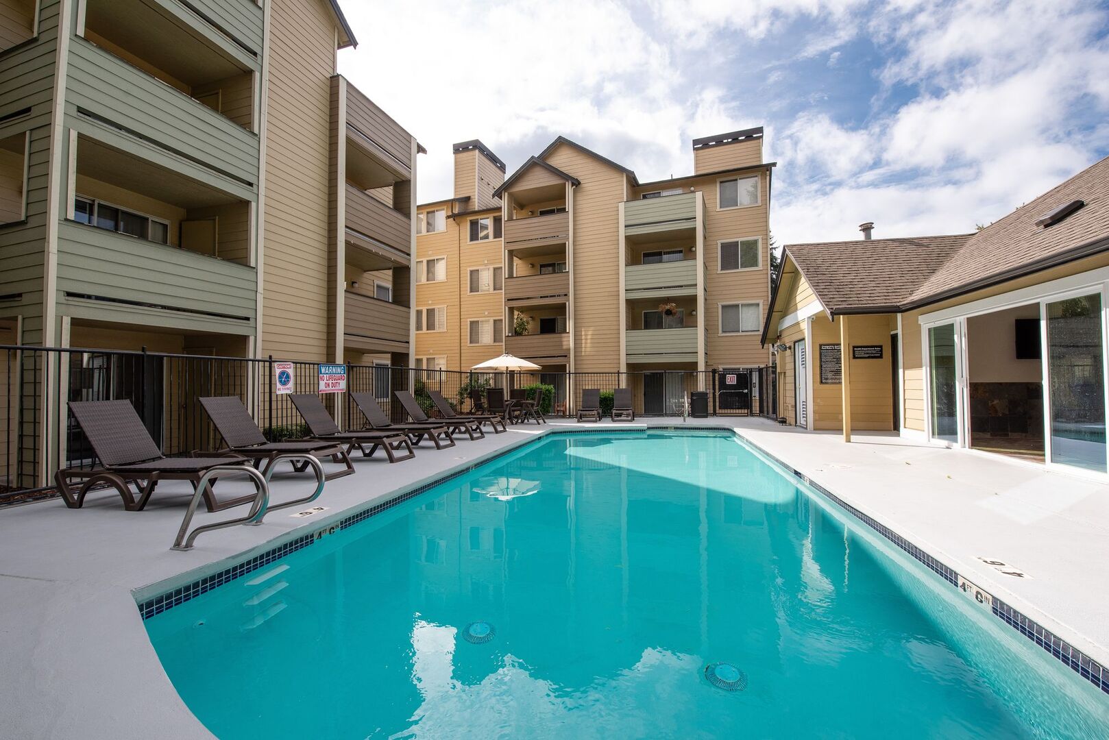 Federal Way Apartments | Crosspointe | 1, 2 and 3-Bedroom Homes
