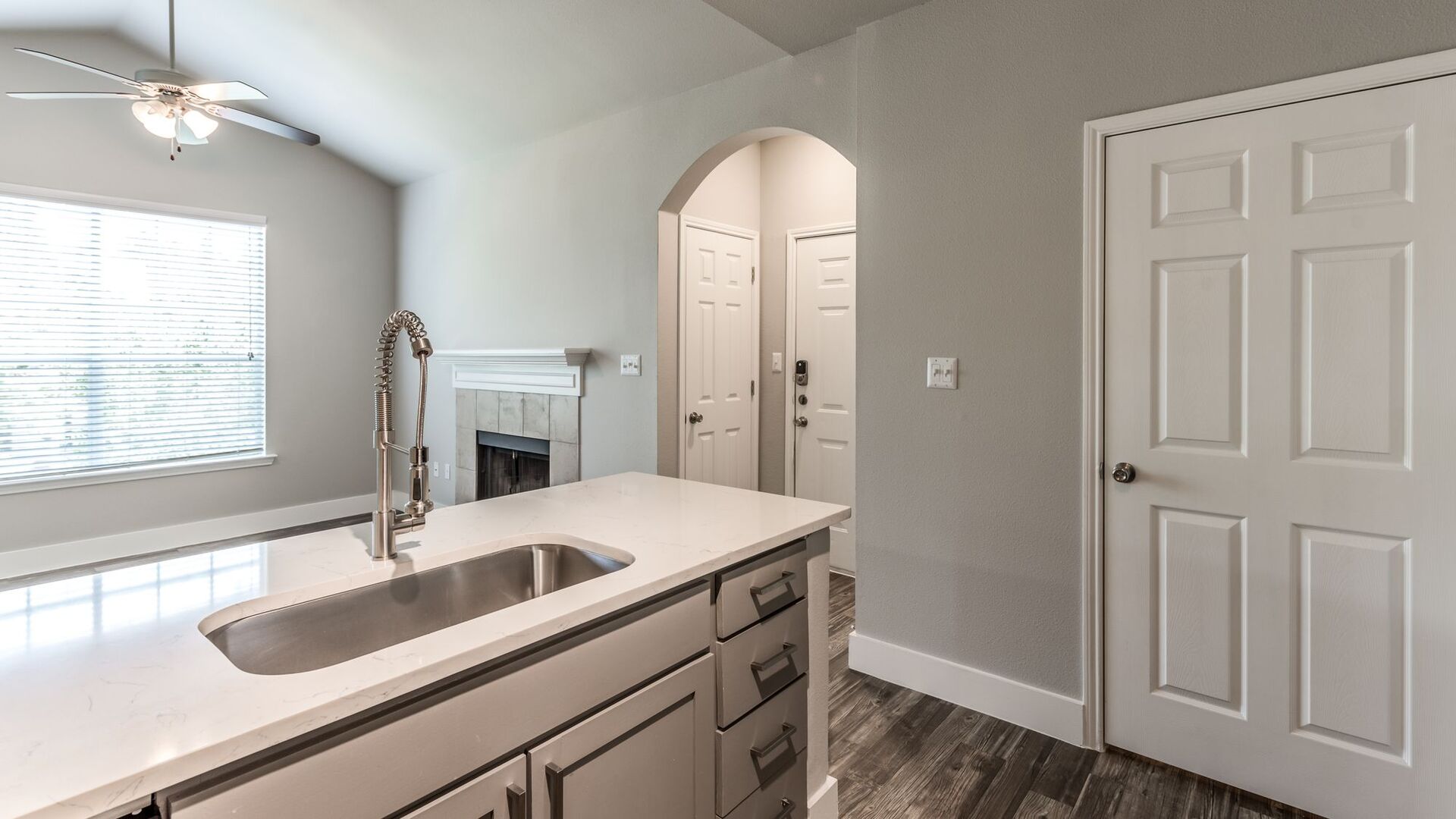 Spring, TX, Luxury Apartments - Alexander Apartments