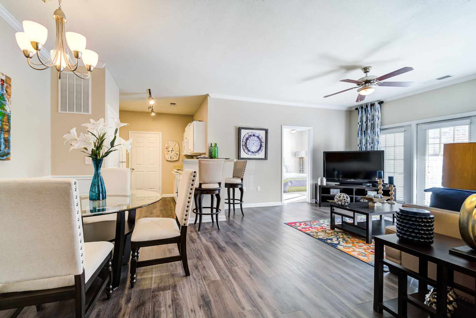 Photo Gallery of The Columns at Wakefield Apartments