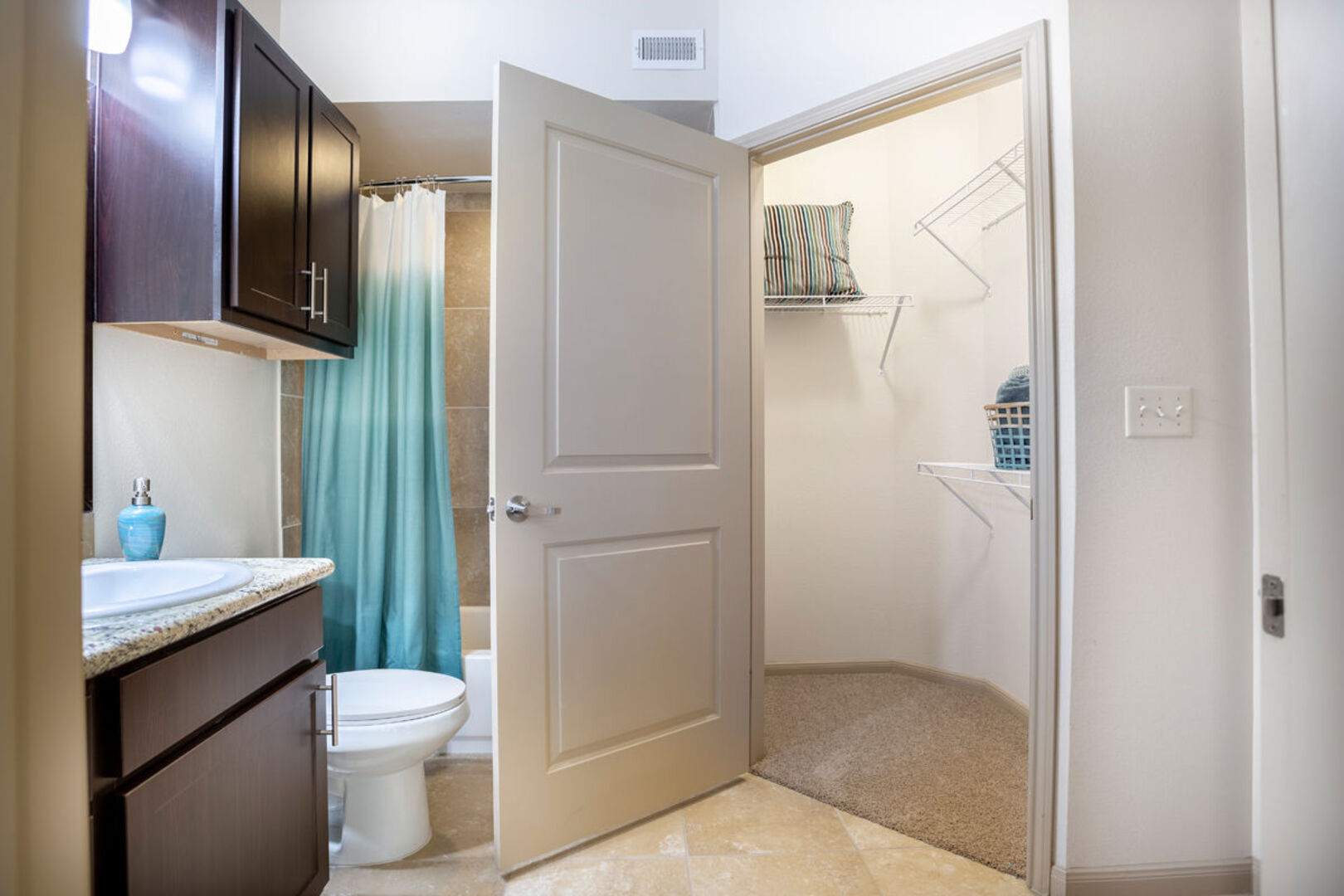 Apartments for Rent in Houston, TX | Valencia Place Apartments - Home