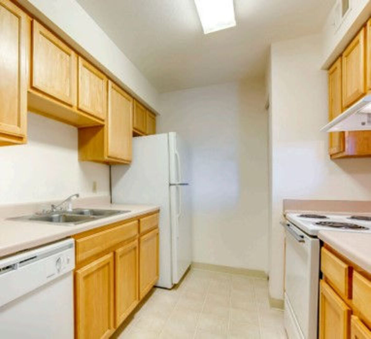 Apartments for Rent in Anderson, IN | Hoosier Woods Apartments - Home